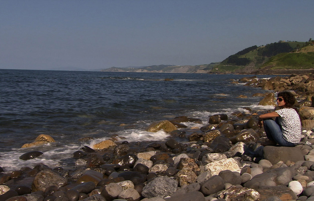 Women under construction - Abacus idea